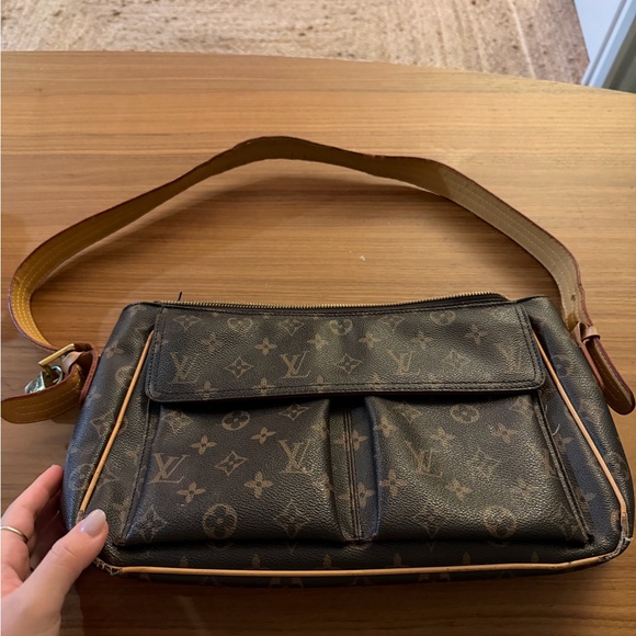 Louis Vuitton | Bags | Authentic Louis Vuitton Red Interior With Gold ...